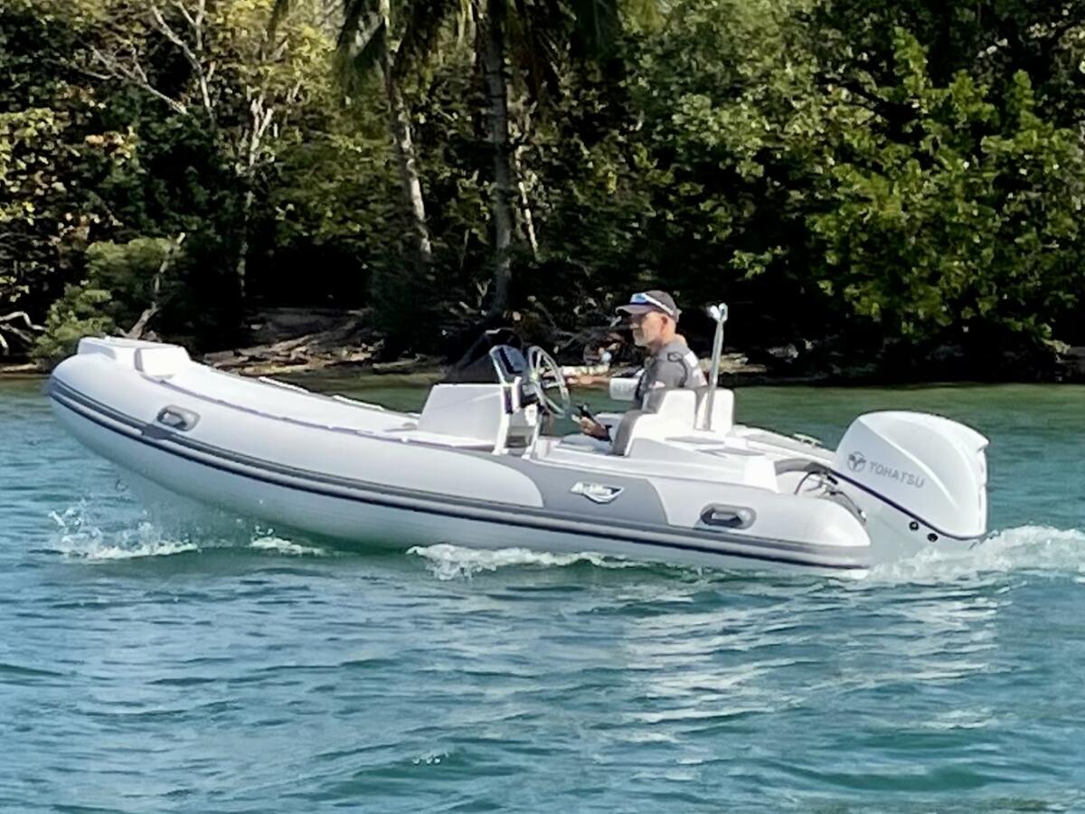 Inflatable Boats - Lifeline Inflatable Services Inc.